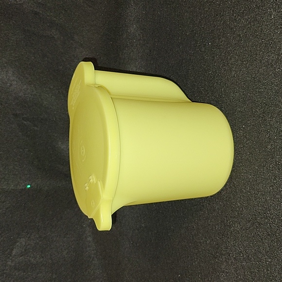 Tupperware | Kitchen | Tupperware Creamer Flip Top Lid | Poshmark